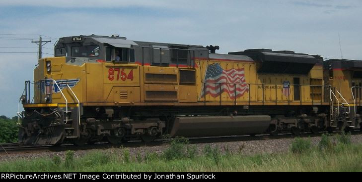 UP 8764, conductor's side view